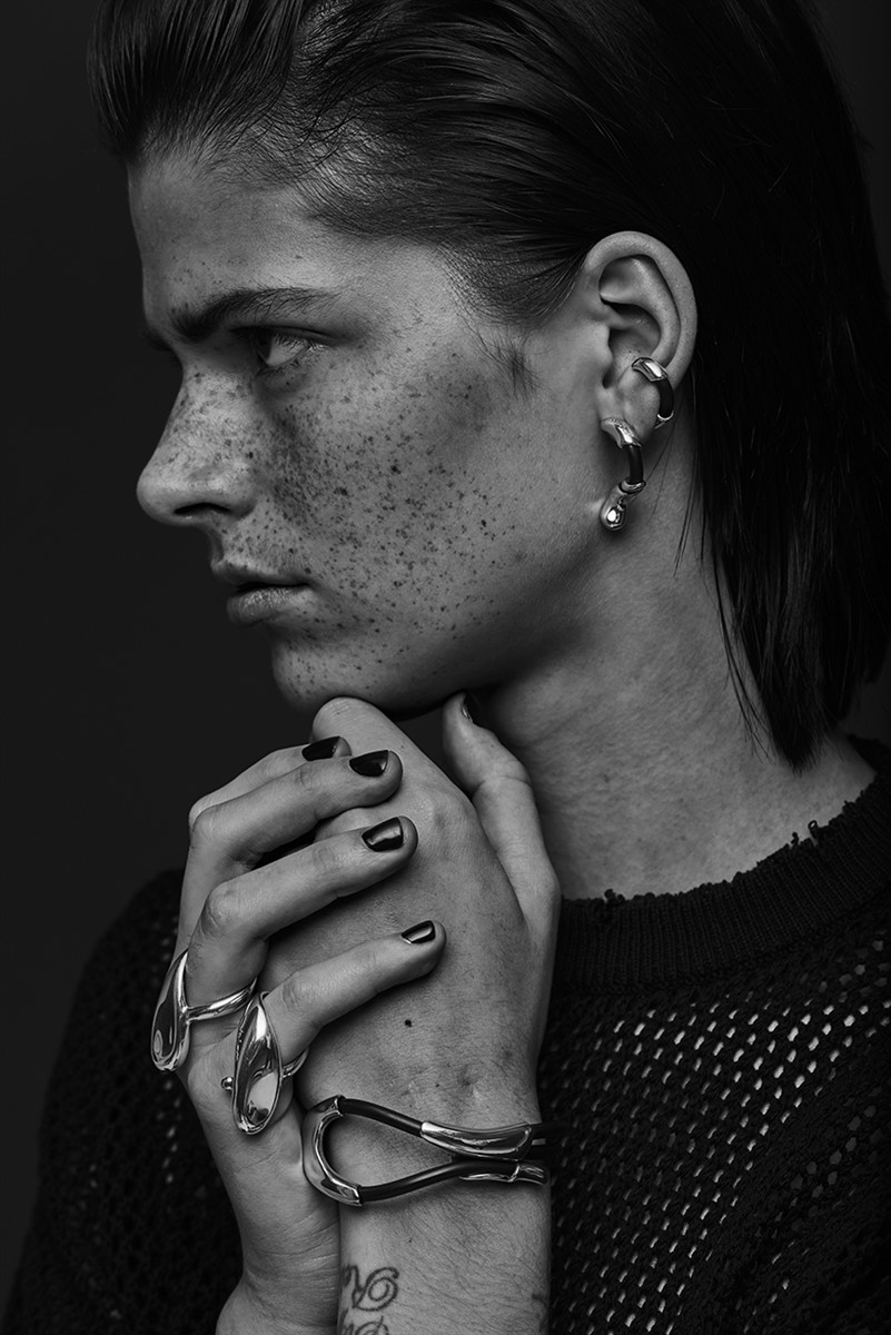 CONTACT – EIRILL DELONGE